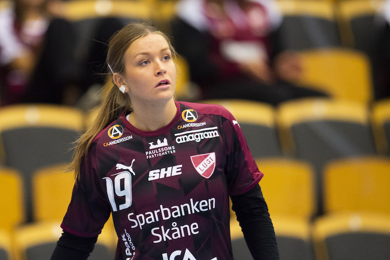 Julia Olsson tillbaka i Ystad - Handbollskanalen
